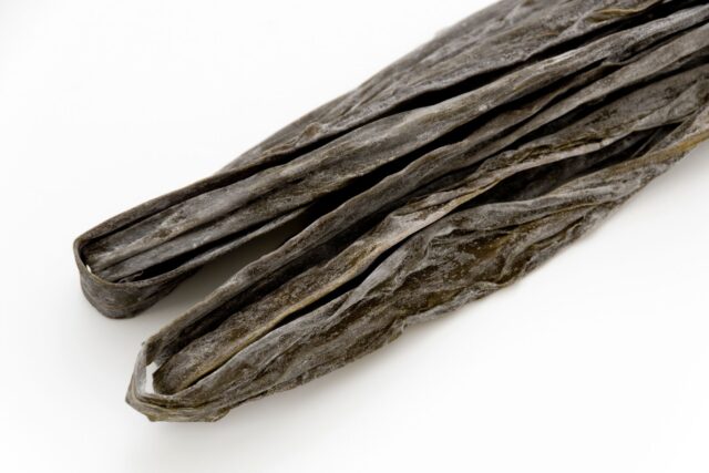A Guide to the 8 Most Common Types of Edible Japanese Seaweed